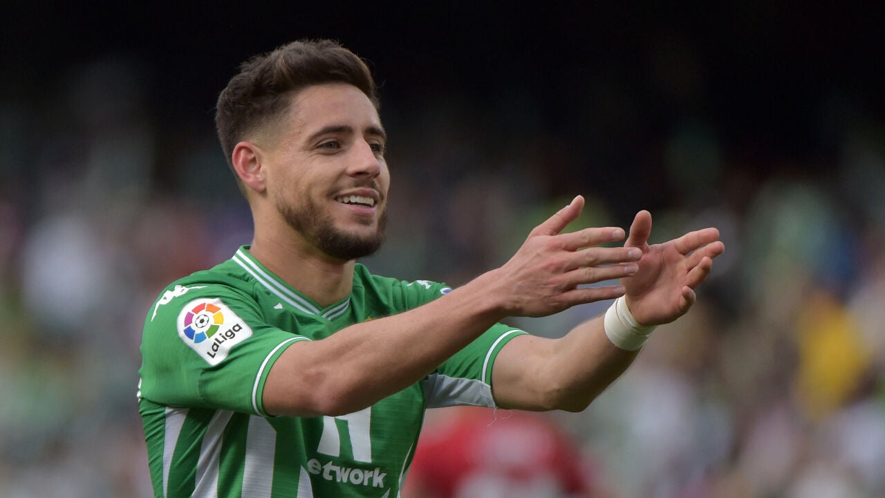 ¡Álex Moreno se queda en el Betis!