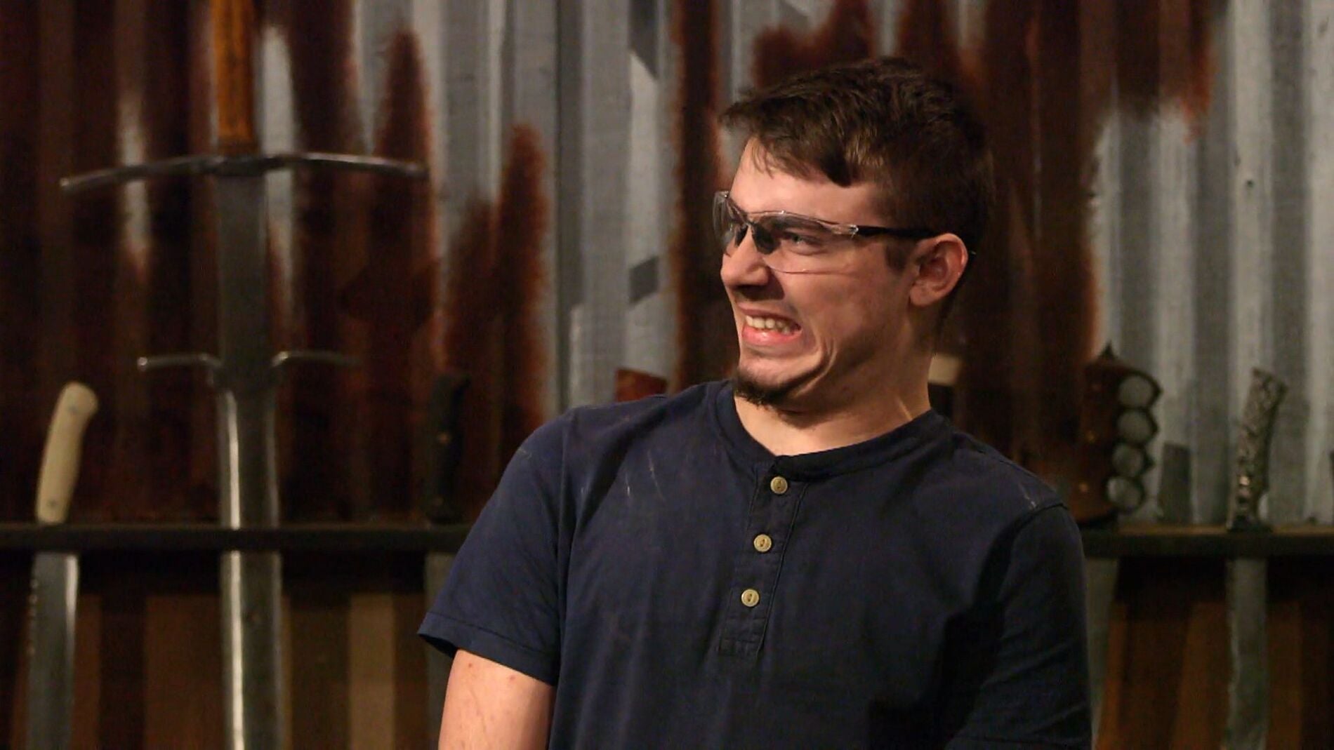 Un arma defectuosa no supera la prueba de fuerza de 'Forjado a fuego'