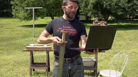 De campeón a artesano: Ben Abbott forja una reliquia del siglo VII