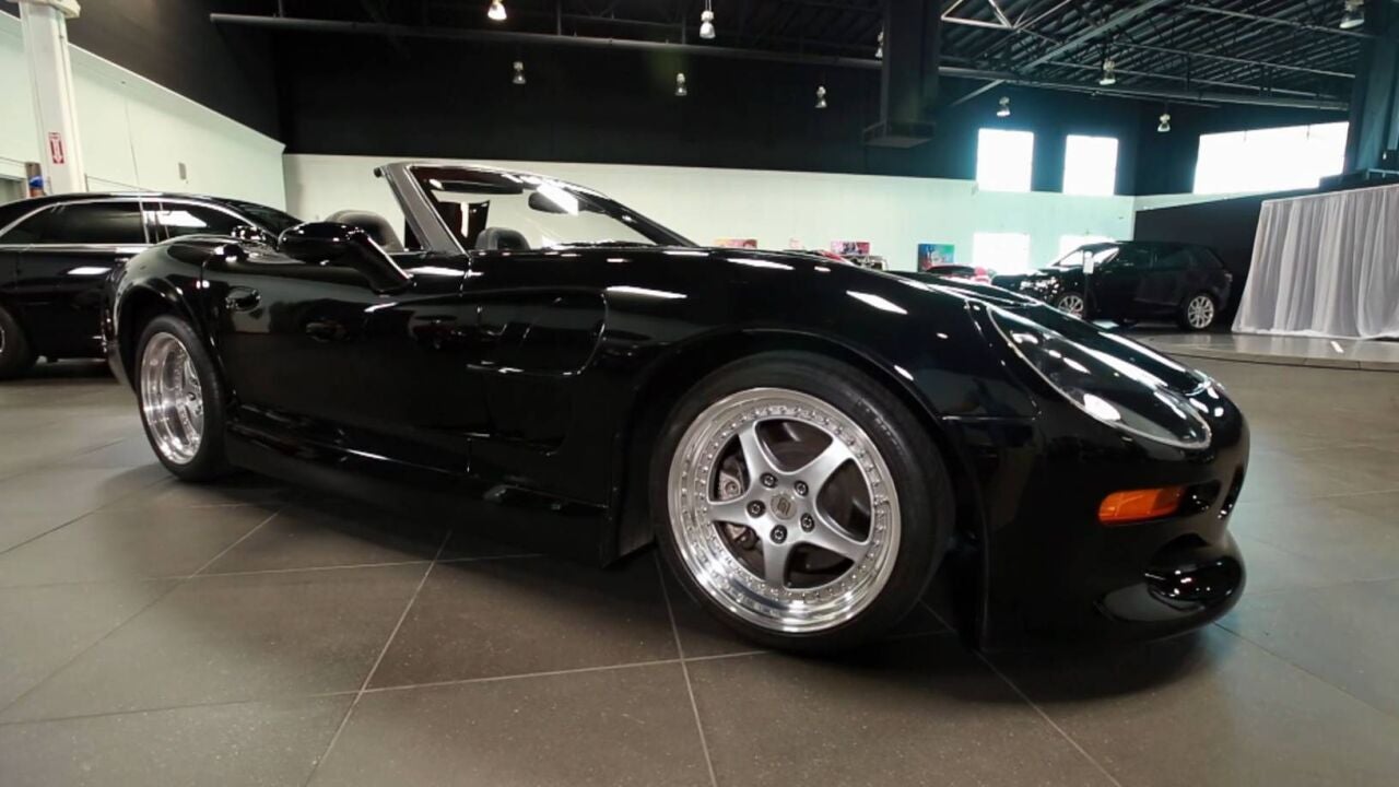 ¿Cuánto cuesta este Shelby Series 1 de 1999?